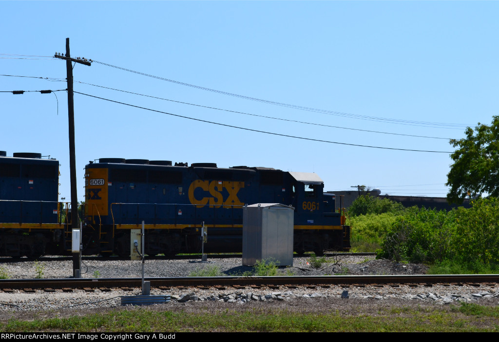 CSX GP40-2 6061
